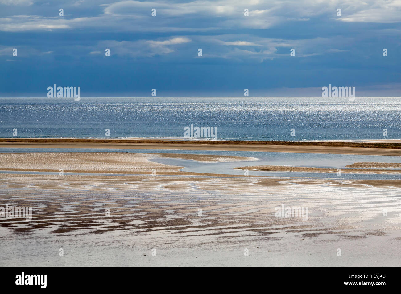Red sands beach hi-res stock photography and images - Alamy