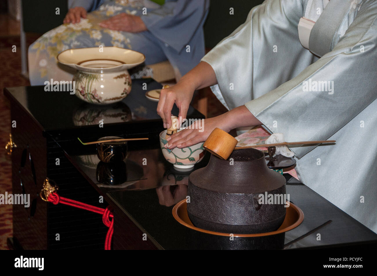 Traditional Japanese tea ceremony Stock Photo - Alamy