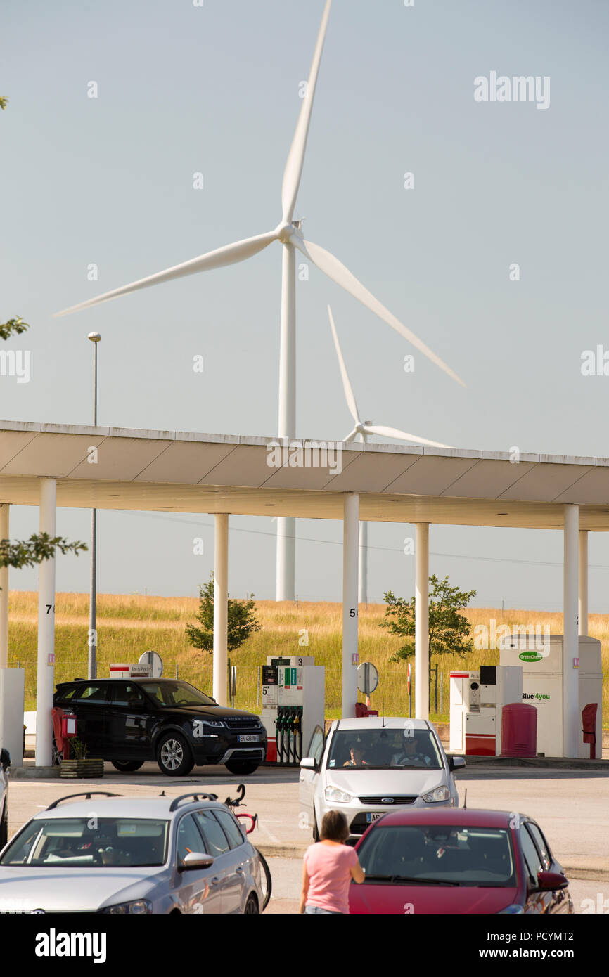 Petrol station canopy wind hi-res stock photography and images - Alamy