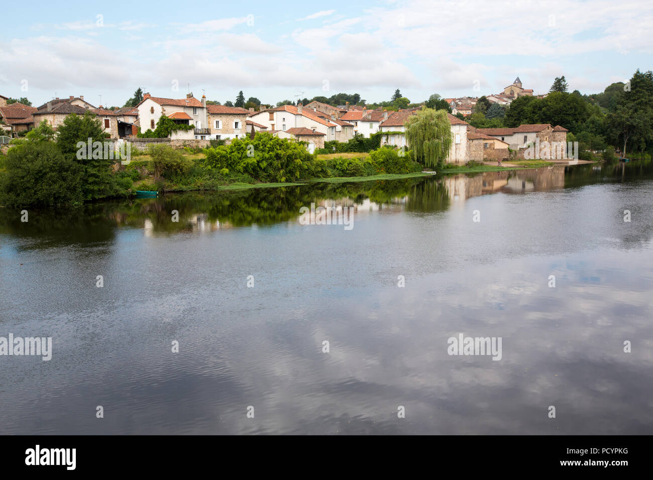 The Vienne and Availles-Limouzine, Nouvelle-Aquitaine, France Stock ...