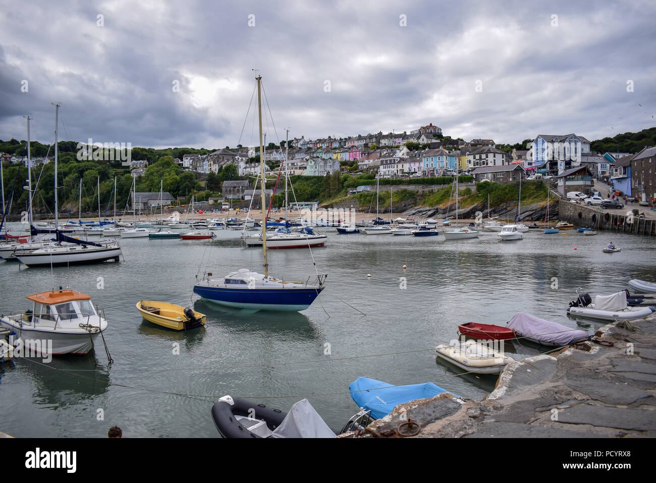 Boat trips new quay wales hi-res stock photography and images - Alamy