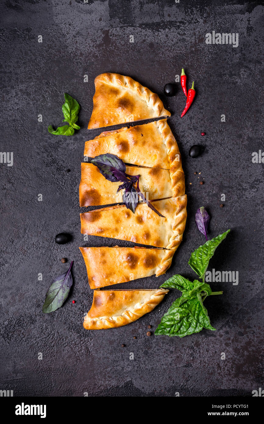 Pepper calzone hi-res stock photography and images - Alamy