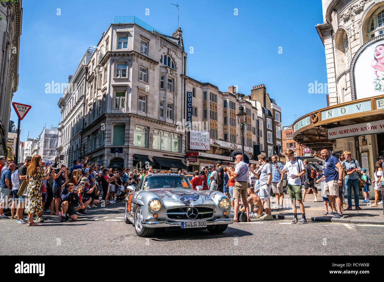 Gumball rally hi-res stock photography and images - Alamy