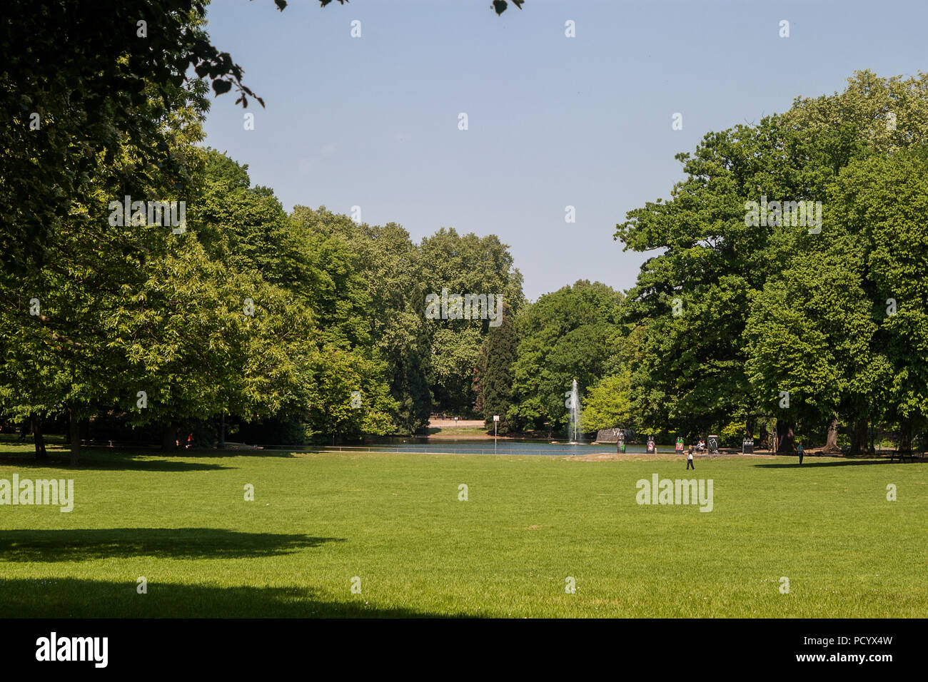 Beautiful park scene in the Volksgarten Park in Cologne, Germany Stock ...
