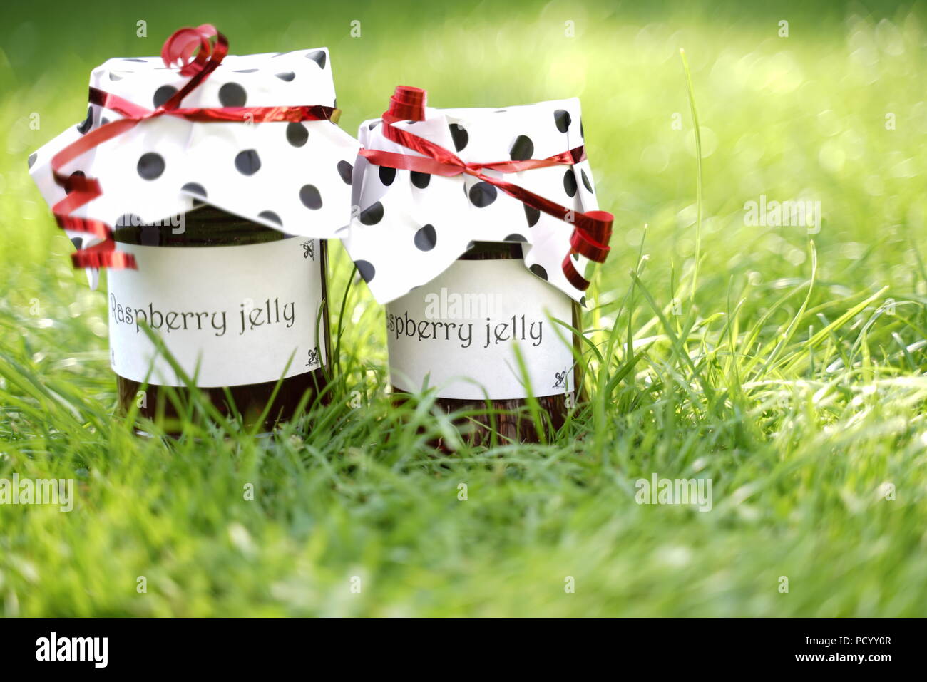 Decorative jam jars hi-res stock photography and images - Alamy