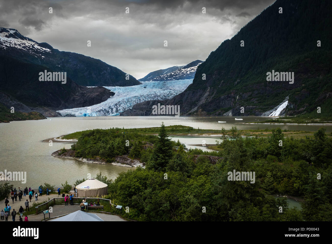 Nugget falls waterfall mendenhall glacier hi-res stock photography and ...