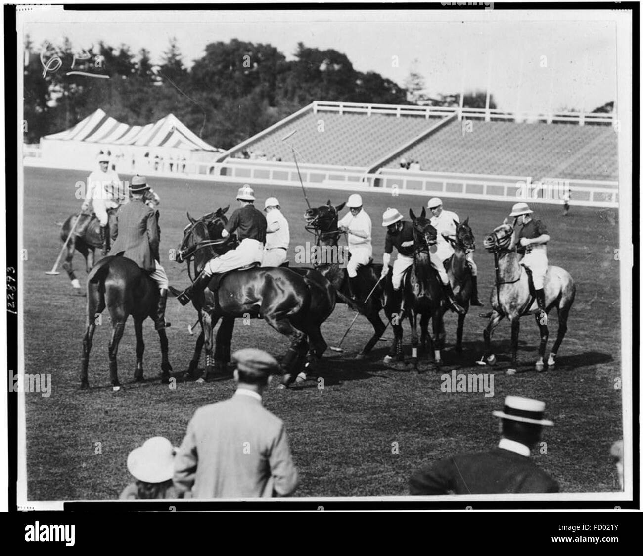 English polo team hi-res stock photography and images - Alamy