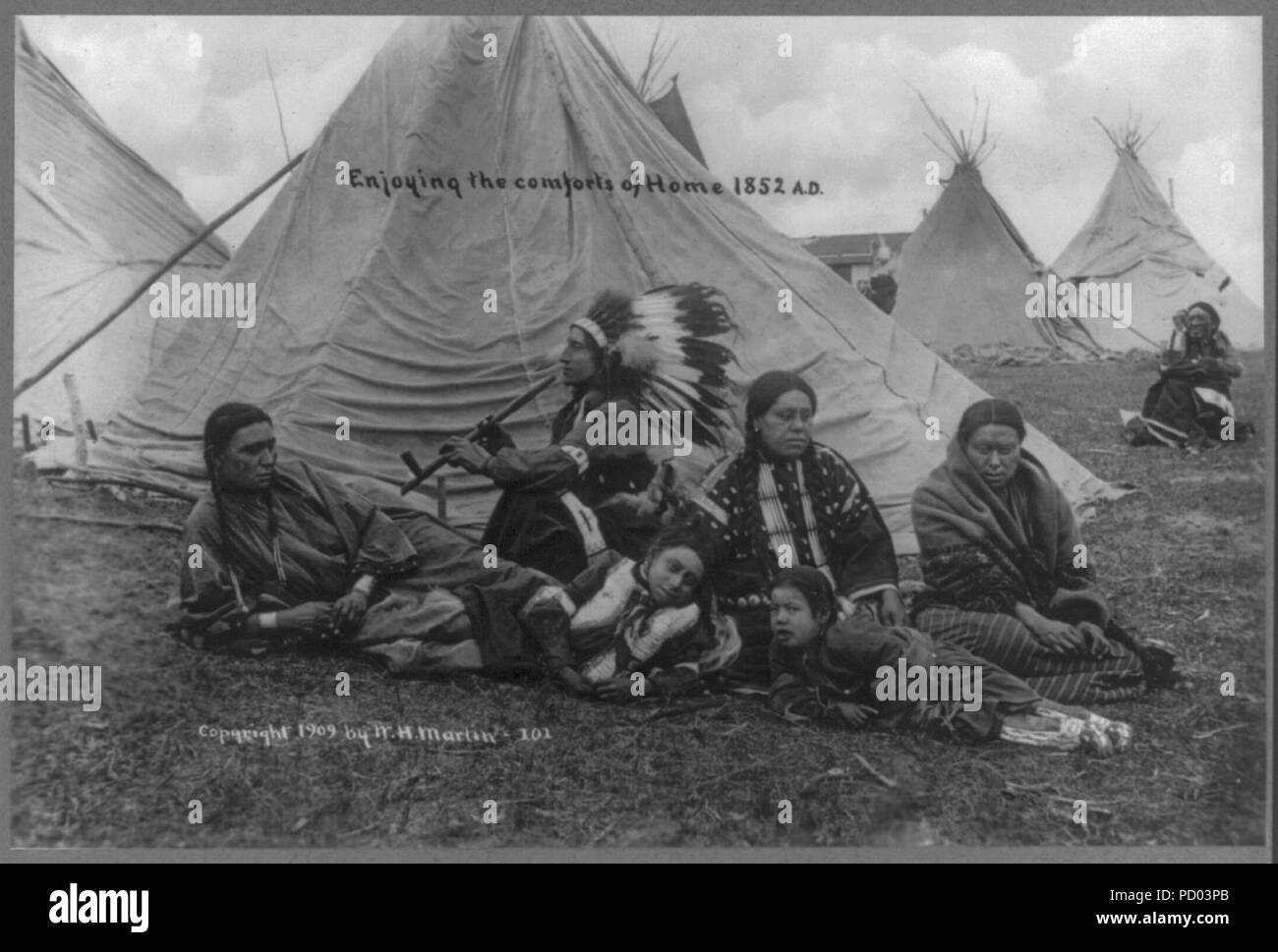 Family tepee hi-res stock photography and images - Alamy