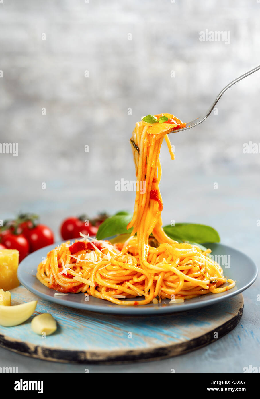 Delicious spaghetti on fork Stock Photo - Alamy