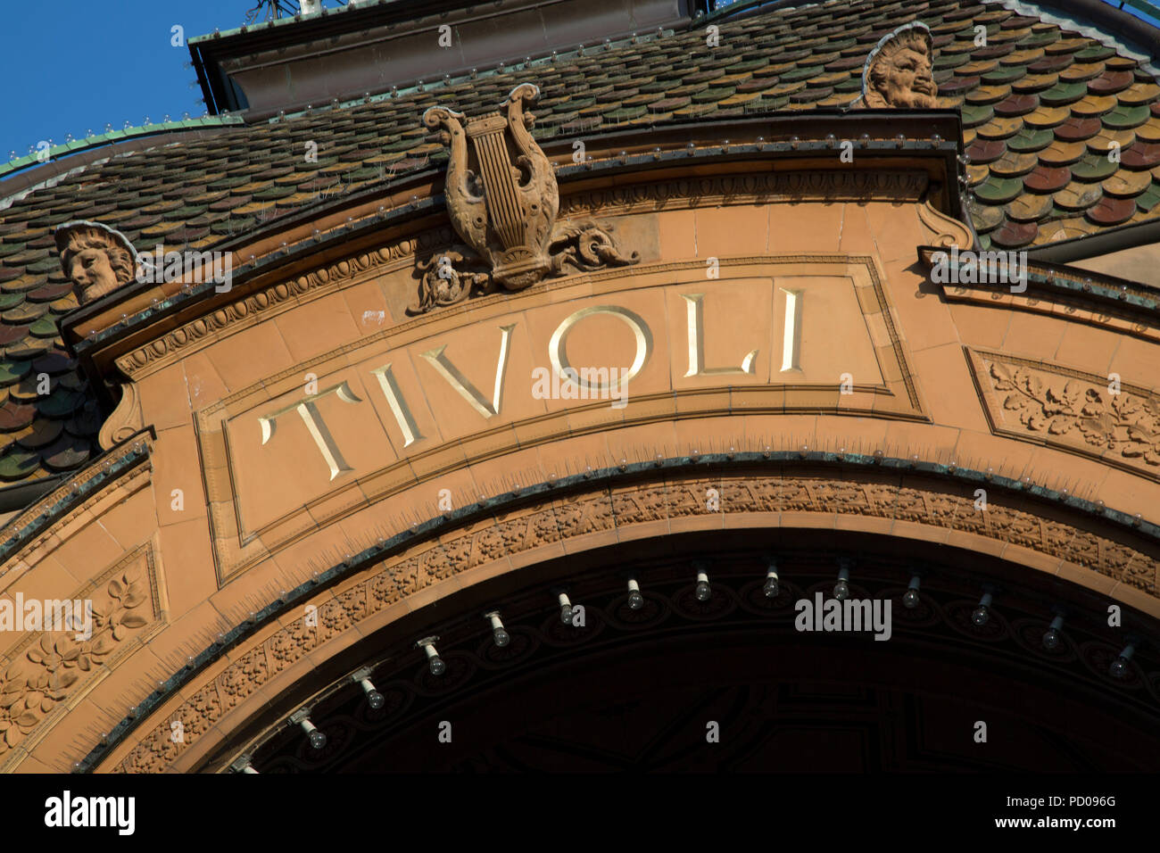 Theme park entrance hi-res stock photography and images - Alamy