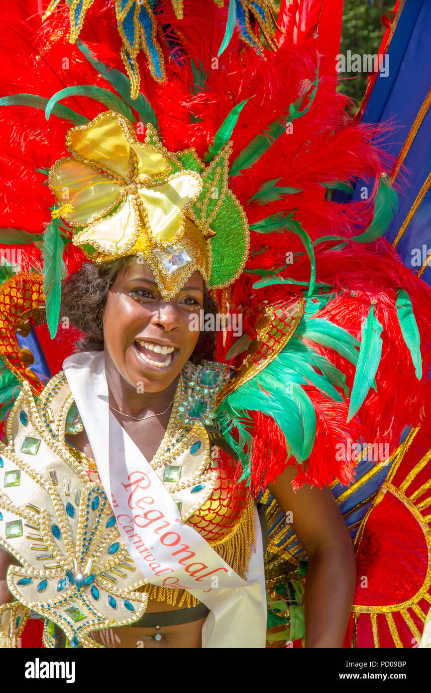 Dress dancer costume caribbean carnival hi-res stock photography and ...