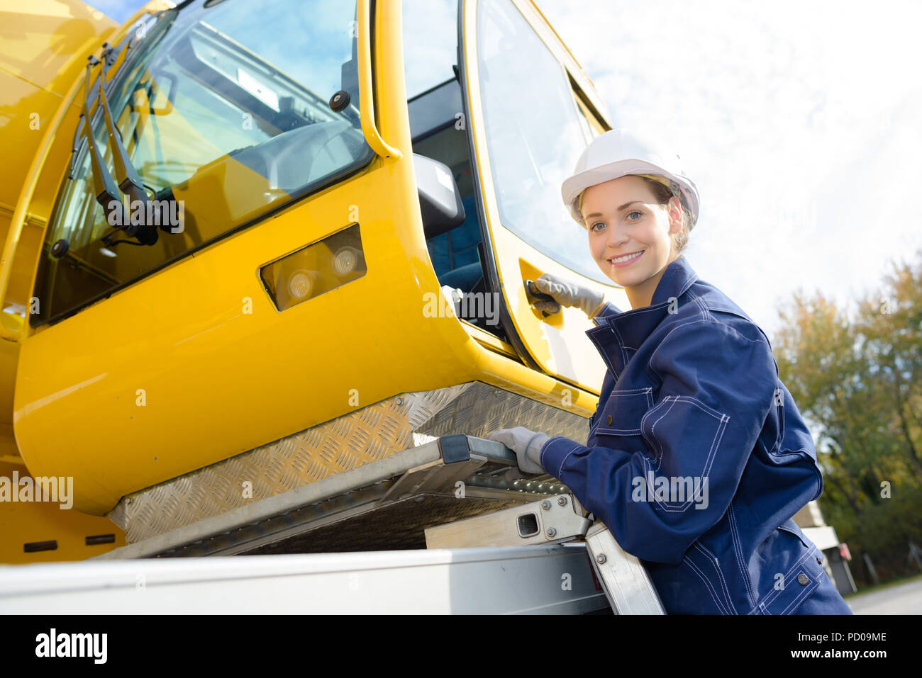 Female crane driver operator hi-res stock photography and images - Alamy