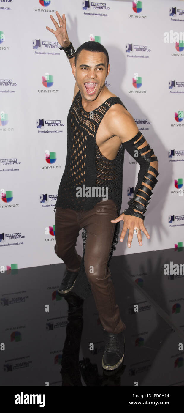 MIAMI, FL - JULY 16: Mahombi attends Univision's Premios Juventud 2015 ...