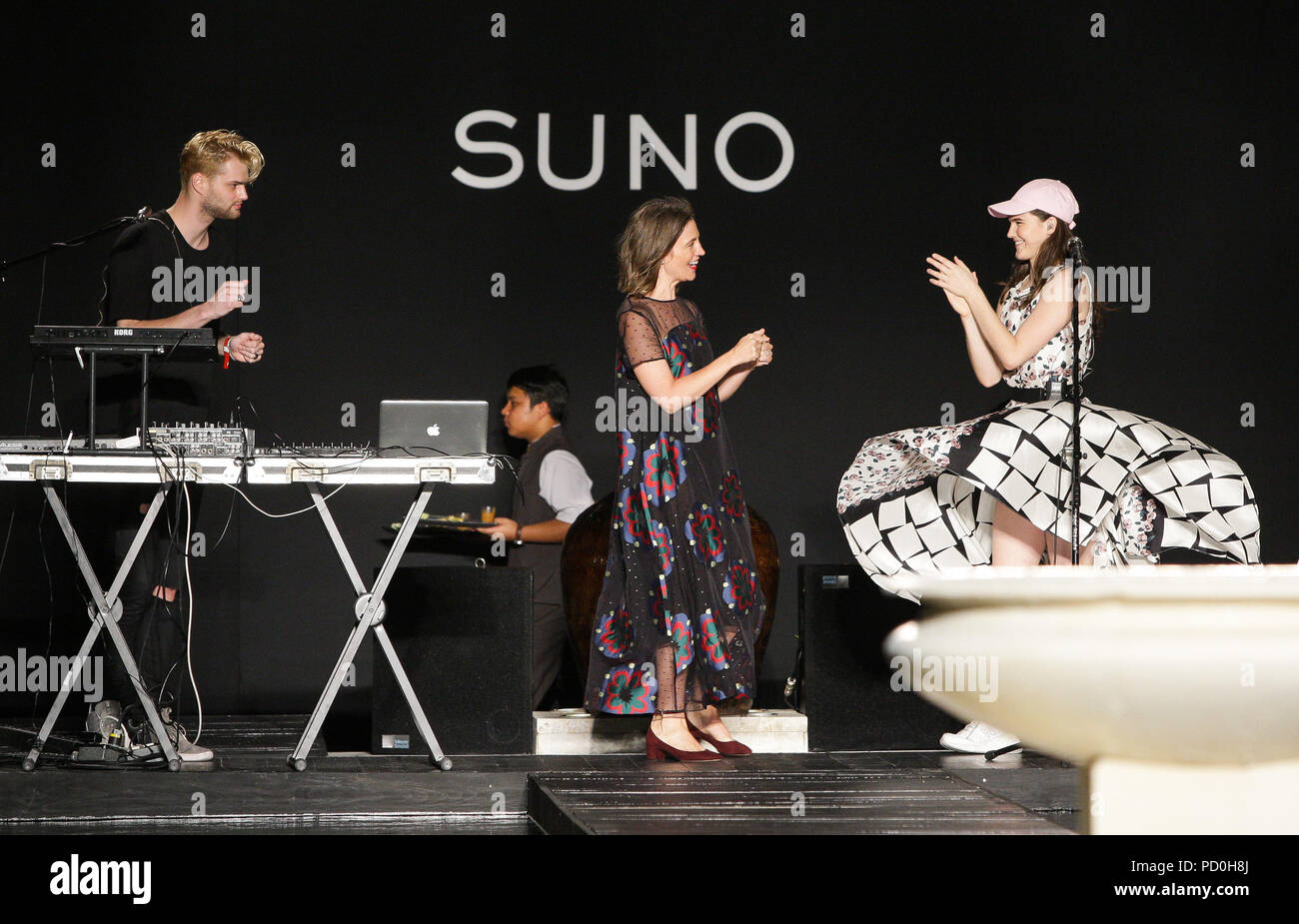 MIAMI BEACH, FL - NOVEMBER 06: Sophie Hawley-Weld, Tucker Halpern, Erin ...