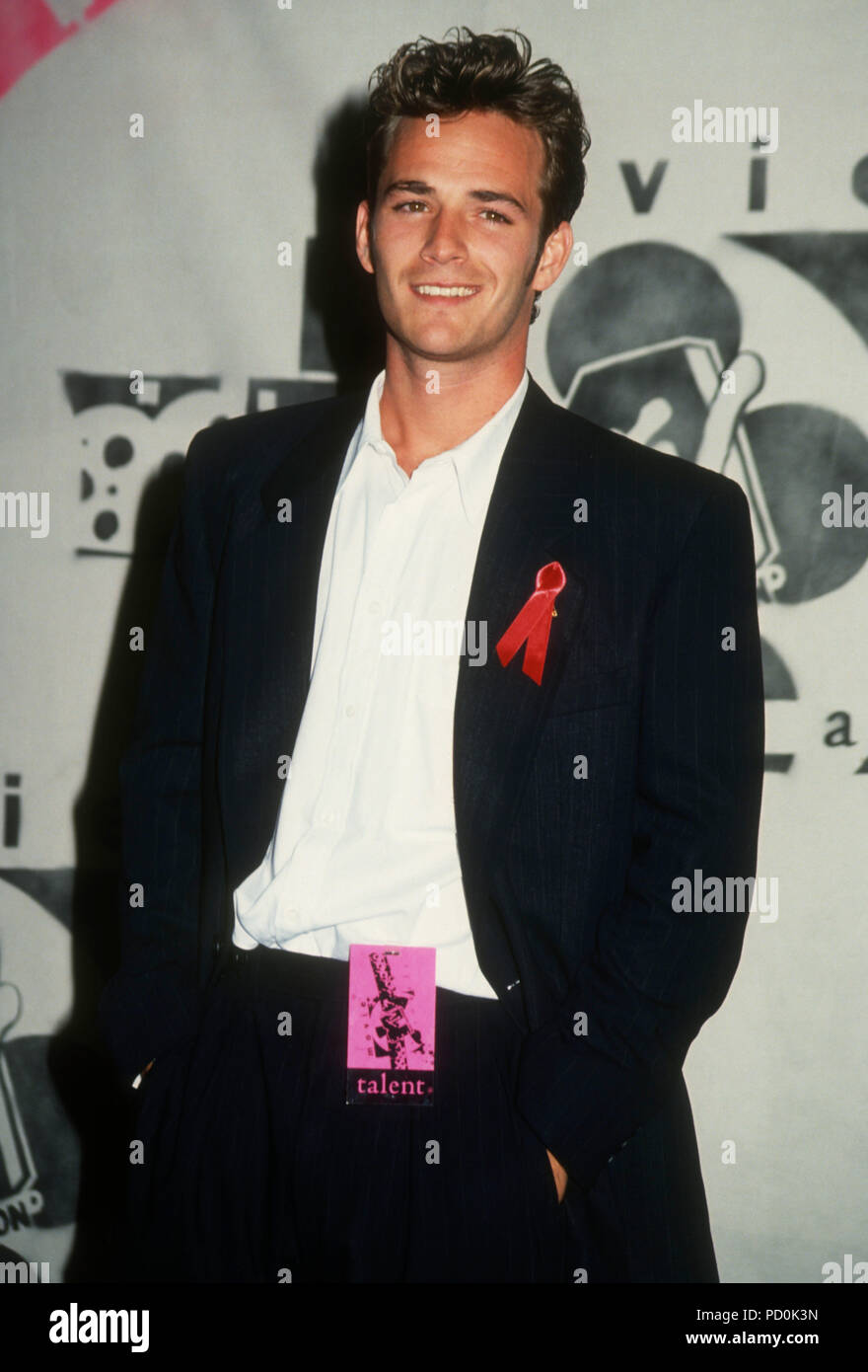 BURBANK, CA - JUNE 5: Actor Luke Perry attends the First Annual MTV ...