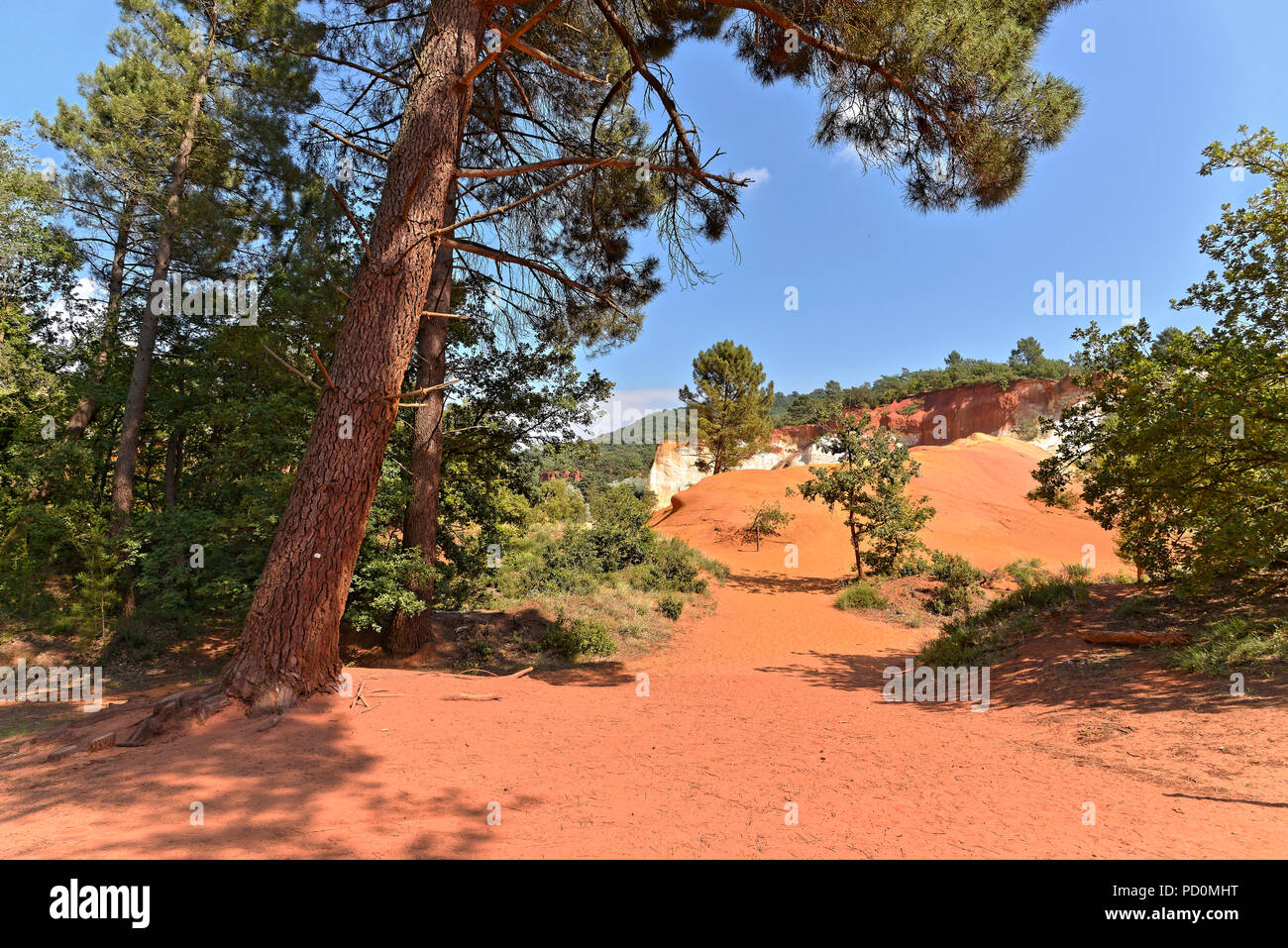Famous of the ochre of Luberon, located 10 kilometres west of Apt and ...