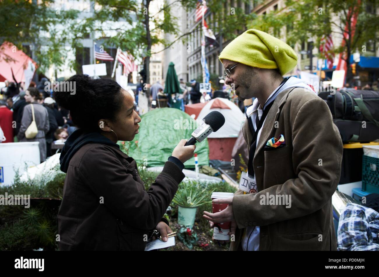 Income inequality protest hi-res stock photography and images - Alamy