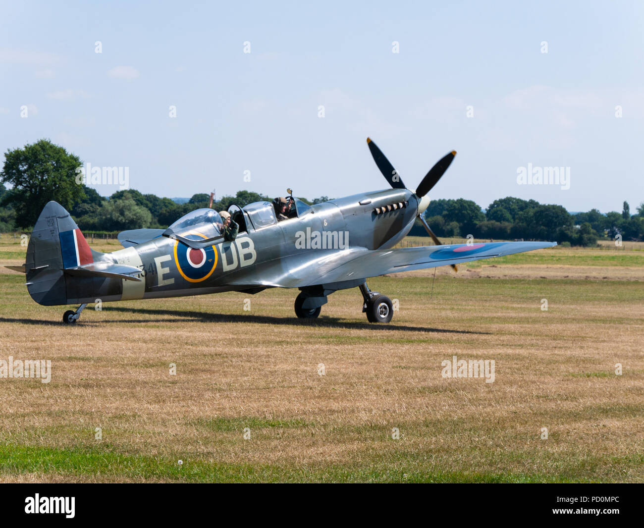 Spitfire mk ix hi-res stock photography and images - Alamy