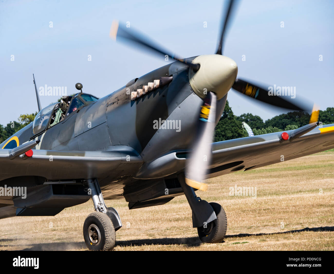Supermarine spitfire mk 9 hi-res stock photography and images - Alamy