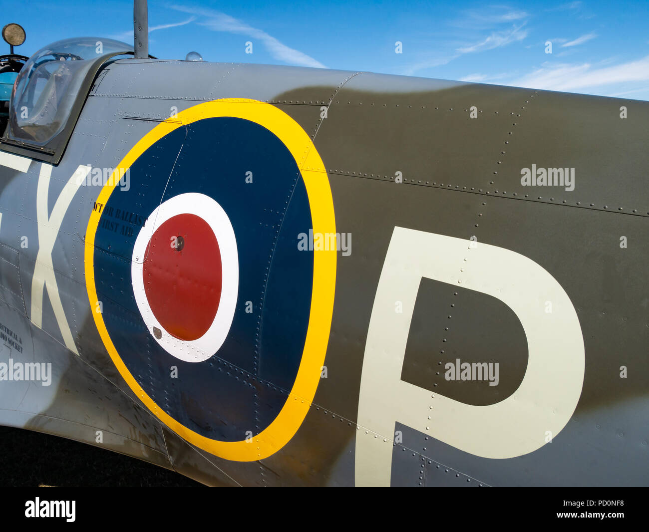 Spitfire mk 9 ww2 hi-res stock photography and images - Alamy