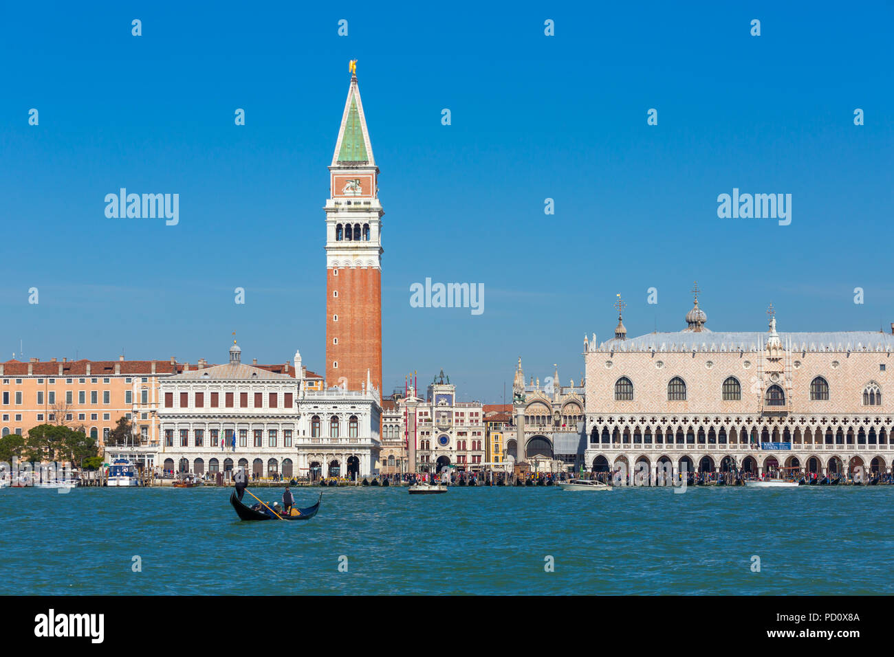 Waterfront architecture venice italy hi-res stock photography and ...