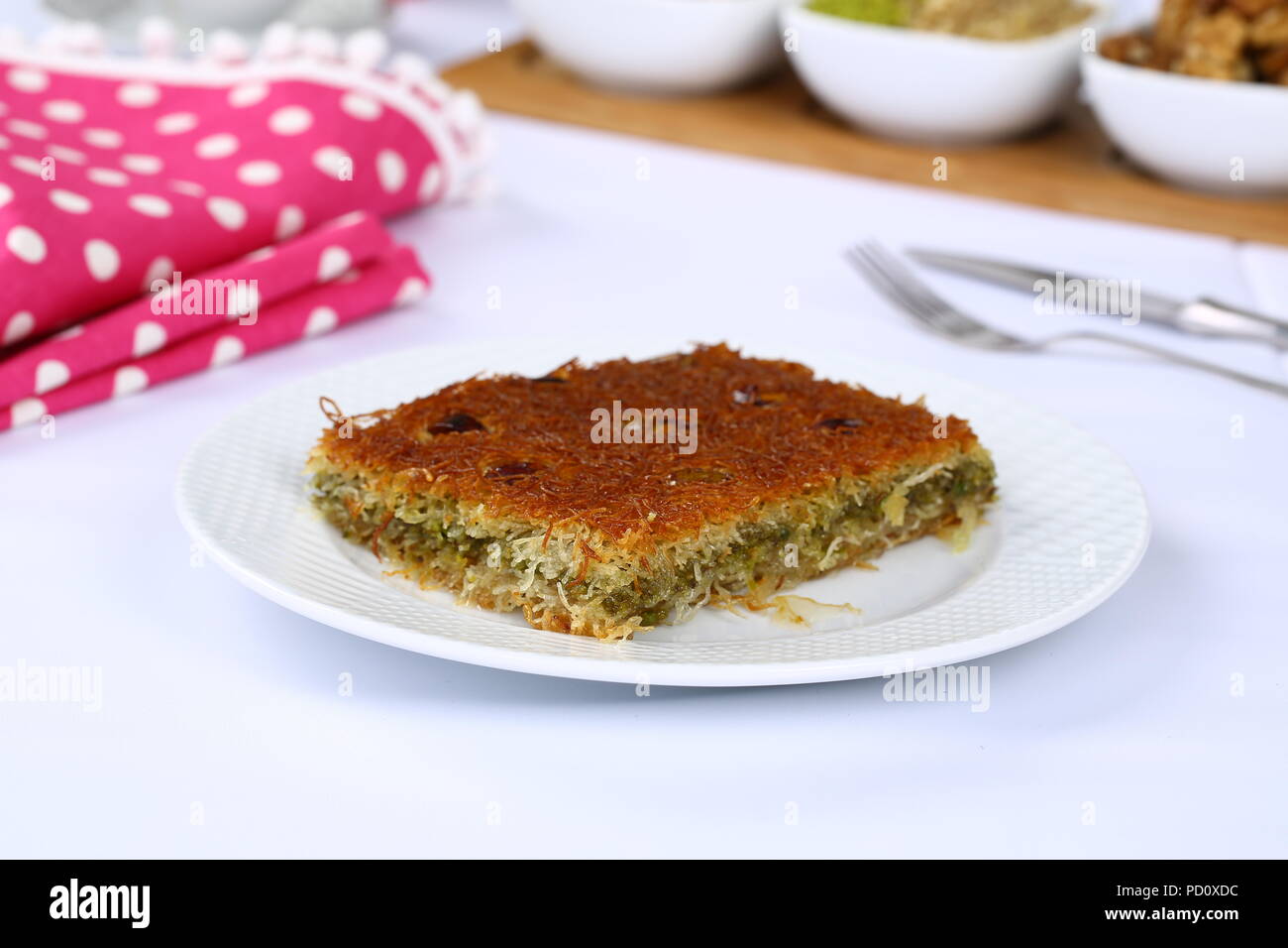 Turkish delicious dessert kadayif - kataifi Stock Photo - Alamy
