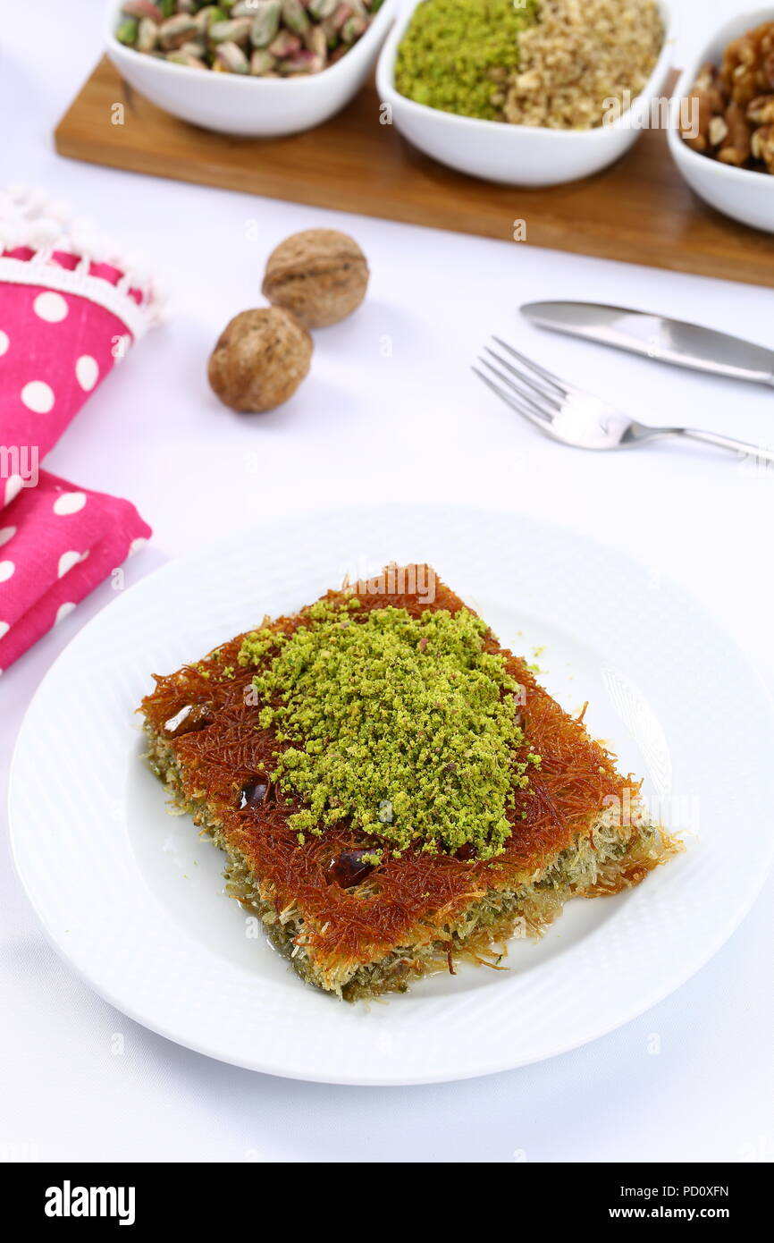 Turkish delicious dessert kadayif - kataifi Stock Photo - Alamy