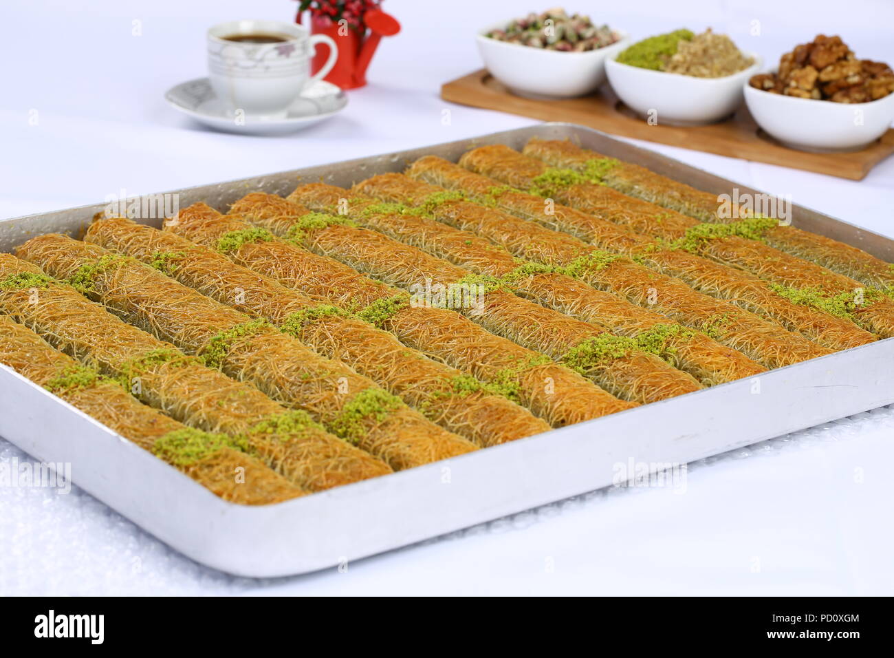 Turkish delicious dessert kadayif - kataifi Stock Photo - Alamy