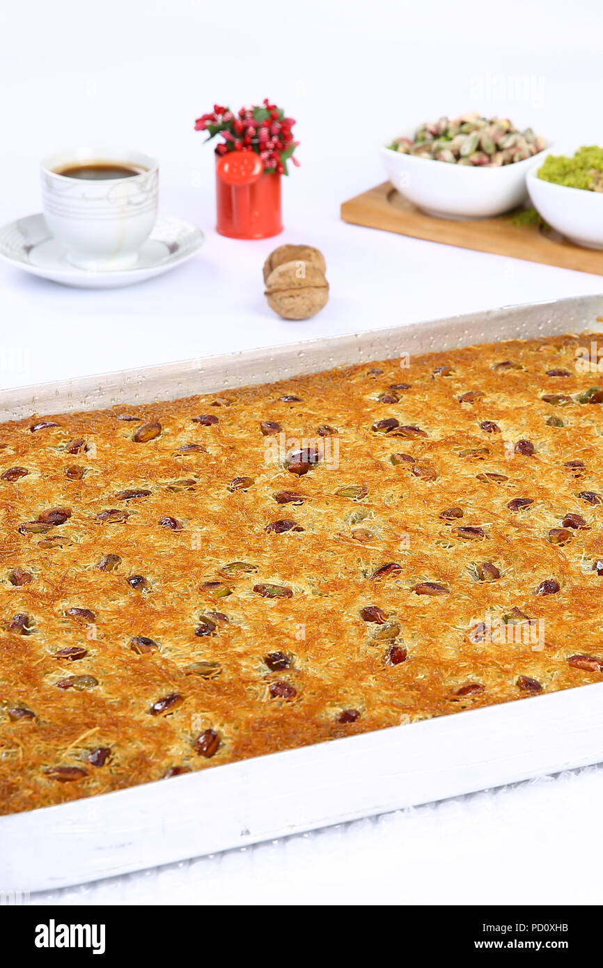 Turkish delicious dessert kadayif - kataifi Stock Photo - Alamy
