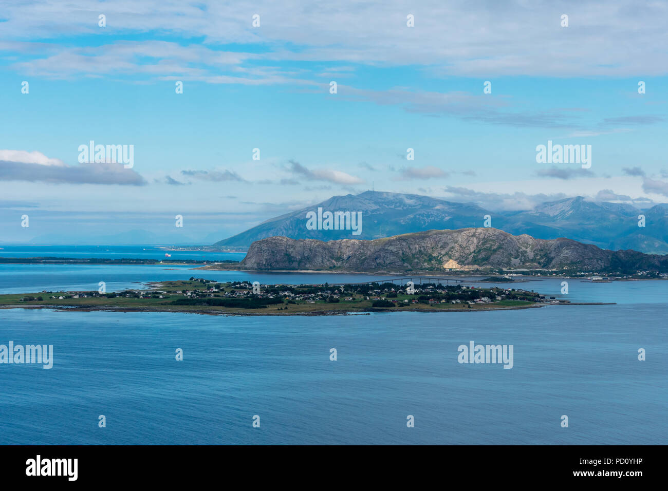 Alnes fyr hi-res stock photography and images - Alamy