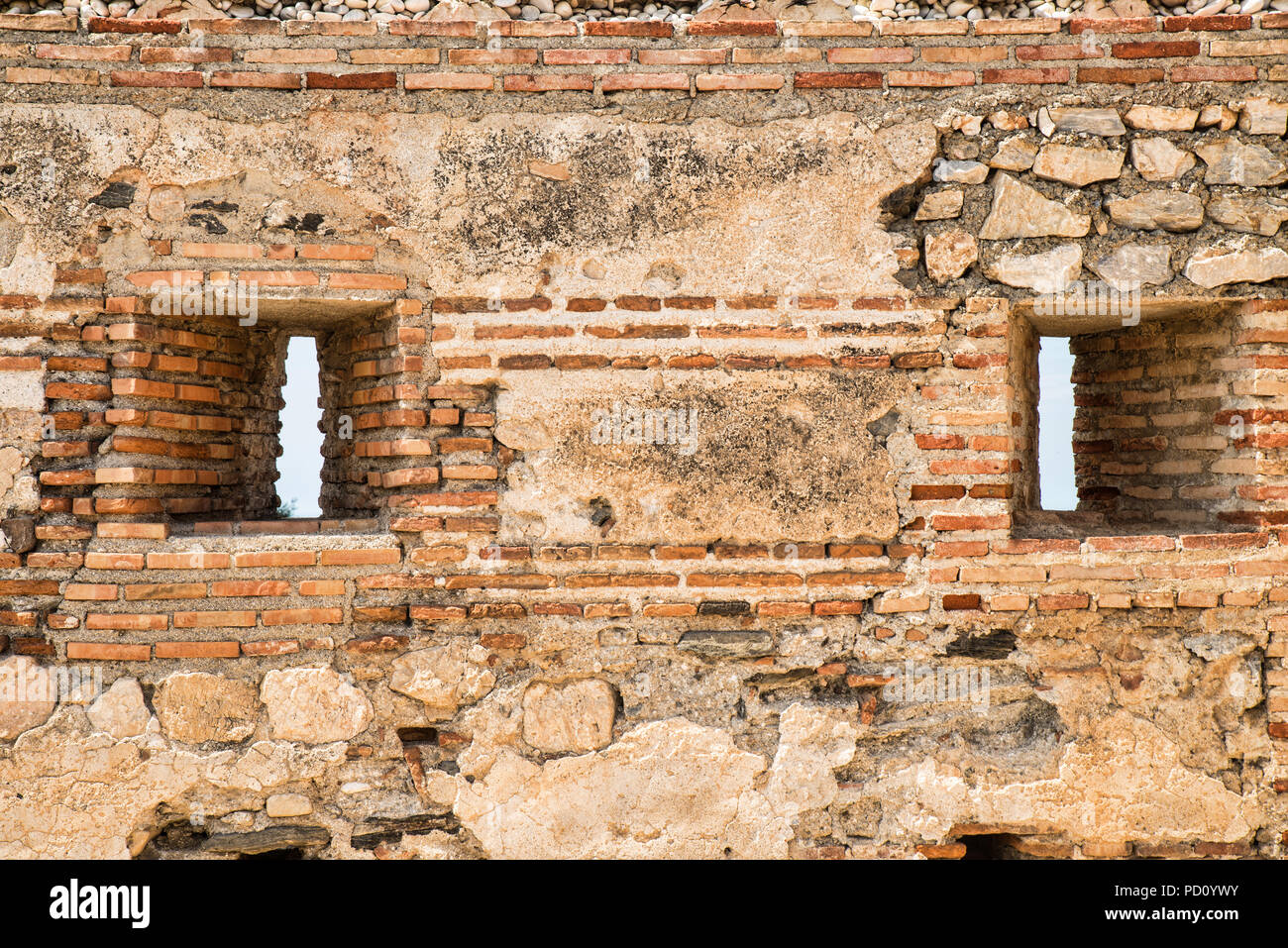 Arrow slits hi-res stock photography and images - Alamy