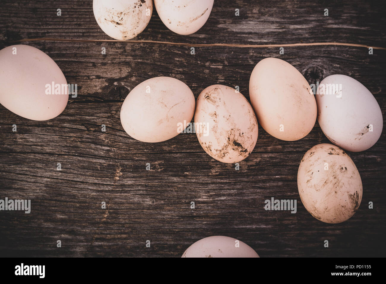 Dirty eggs hi-res stock photography and images - Alamy