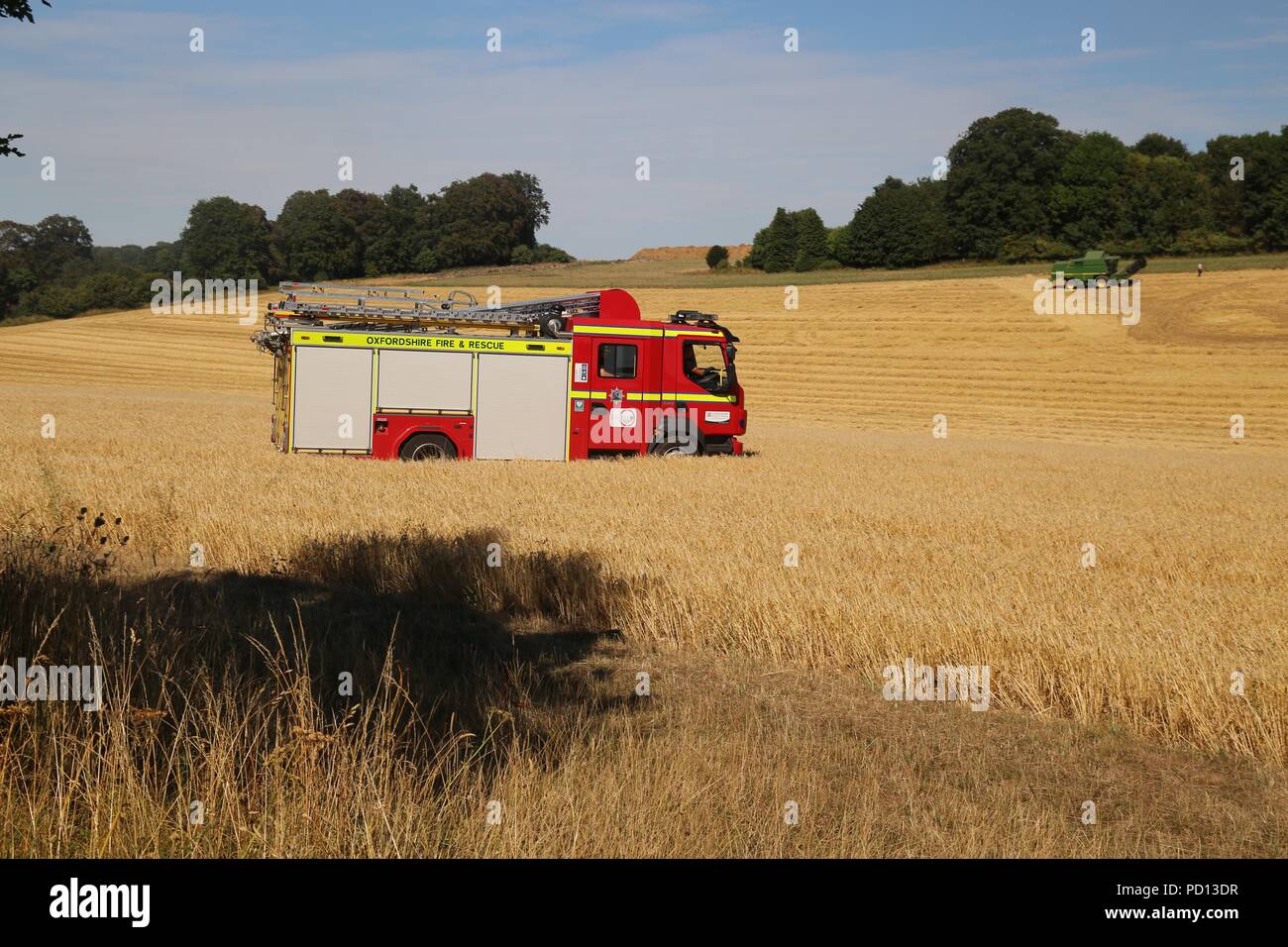 FIre engine tackles fire on farm, West Berkshire England Stock Photo ...
