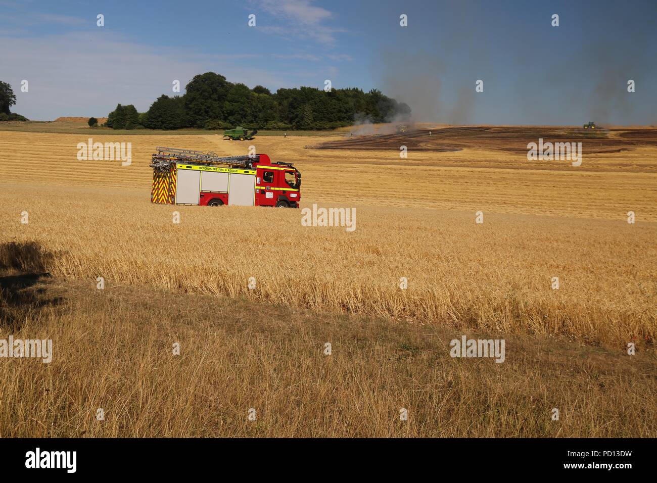 FIre engine tackles fire on farm, West Berkshire England Stock Photo ...