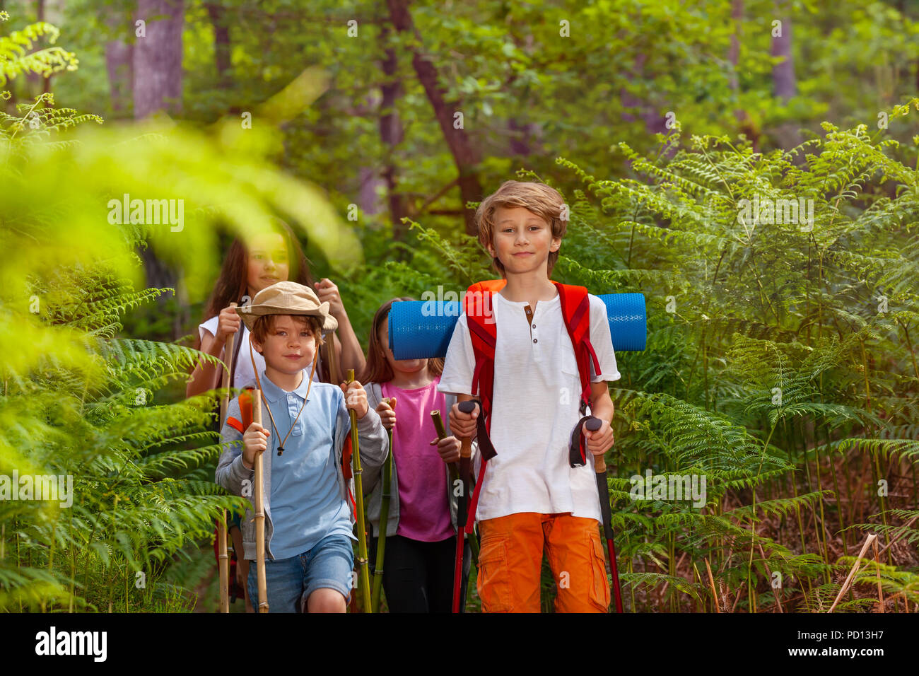 Tourist class group hiker hi-res stock photography and images - Alamy