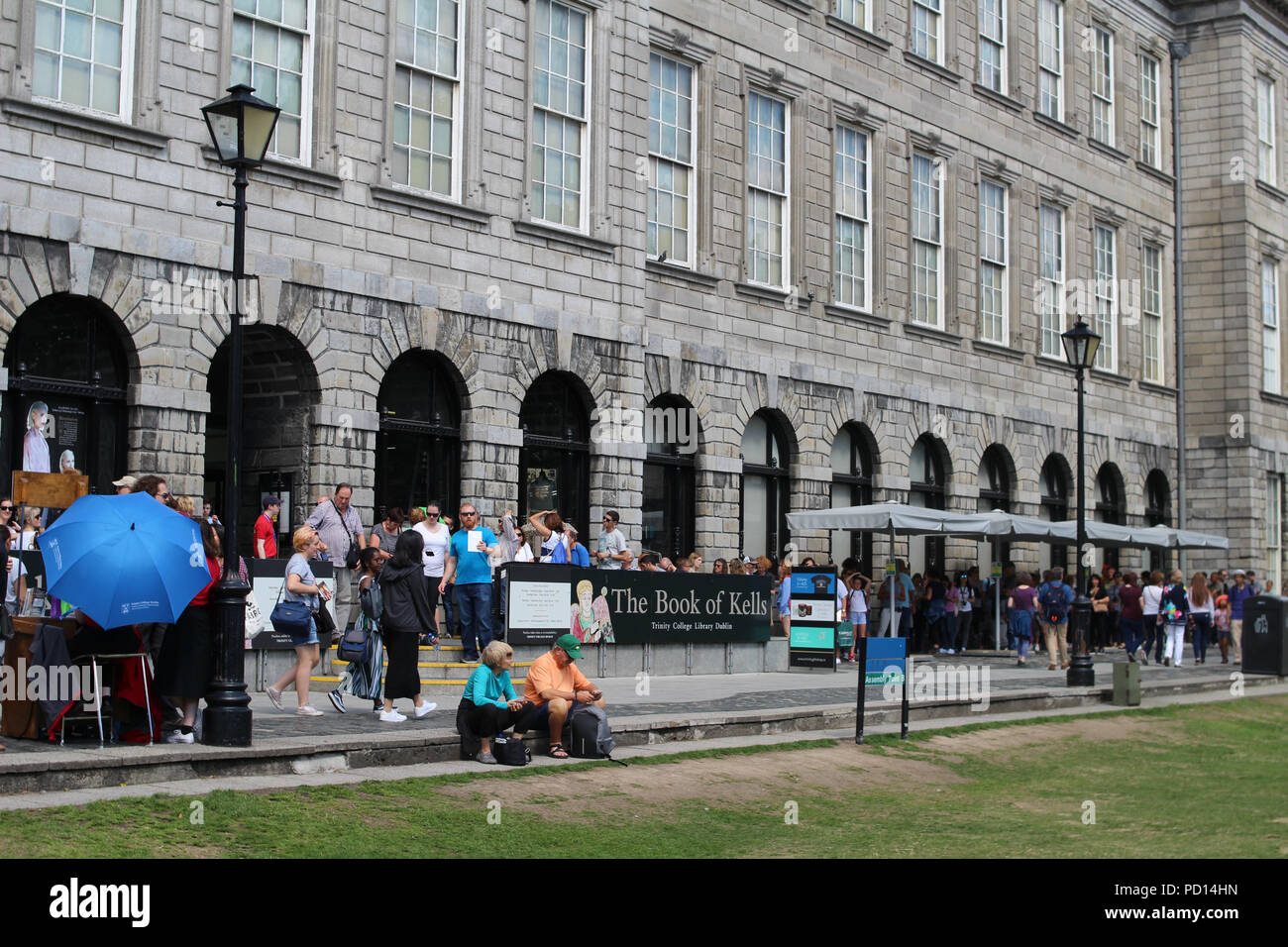 Book of kells trinity college hi-res stock photography and images - Alamy
