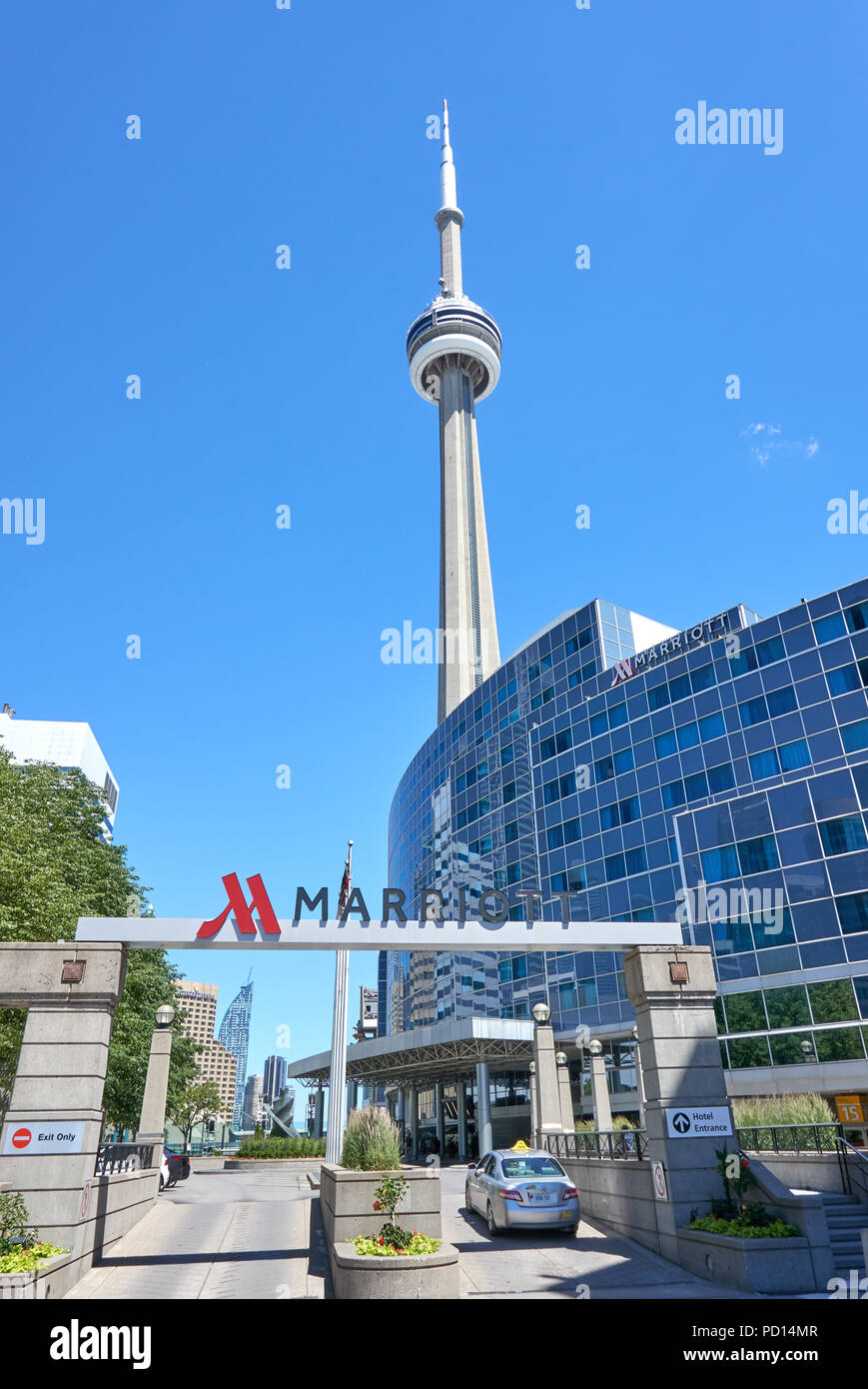 Toronto marriott city centre hotel hi-res stock photography and images ...