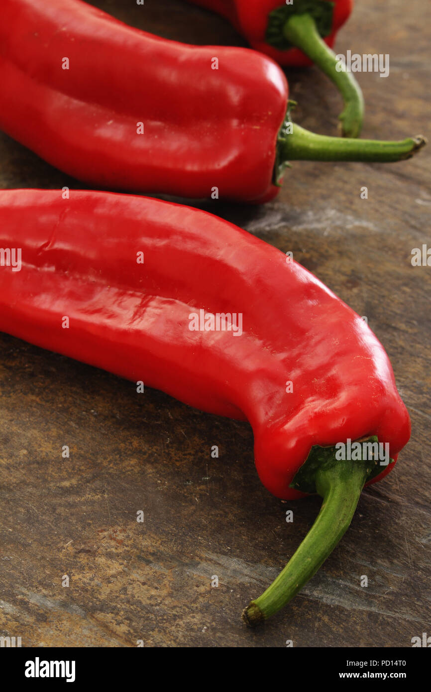 whole red chillies Stock Photo - Alamy