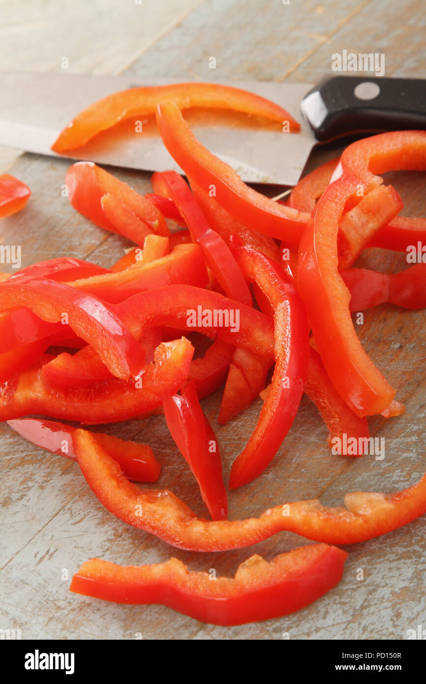 Julienne red peppers hi-res stock photography and images - Alamy