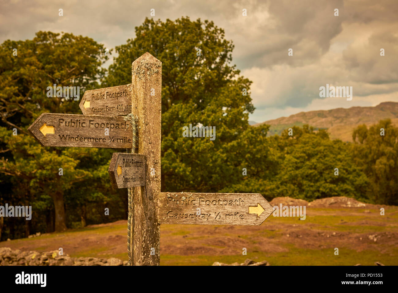 Lake district national park sign hi-res stock photography and images ...