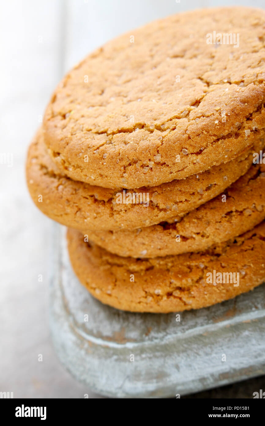 ginger snap biscuits Stock Photo - Alamy