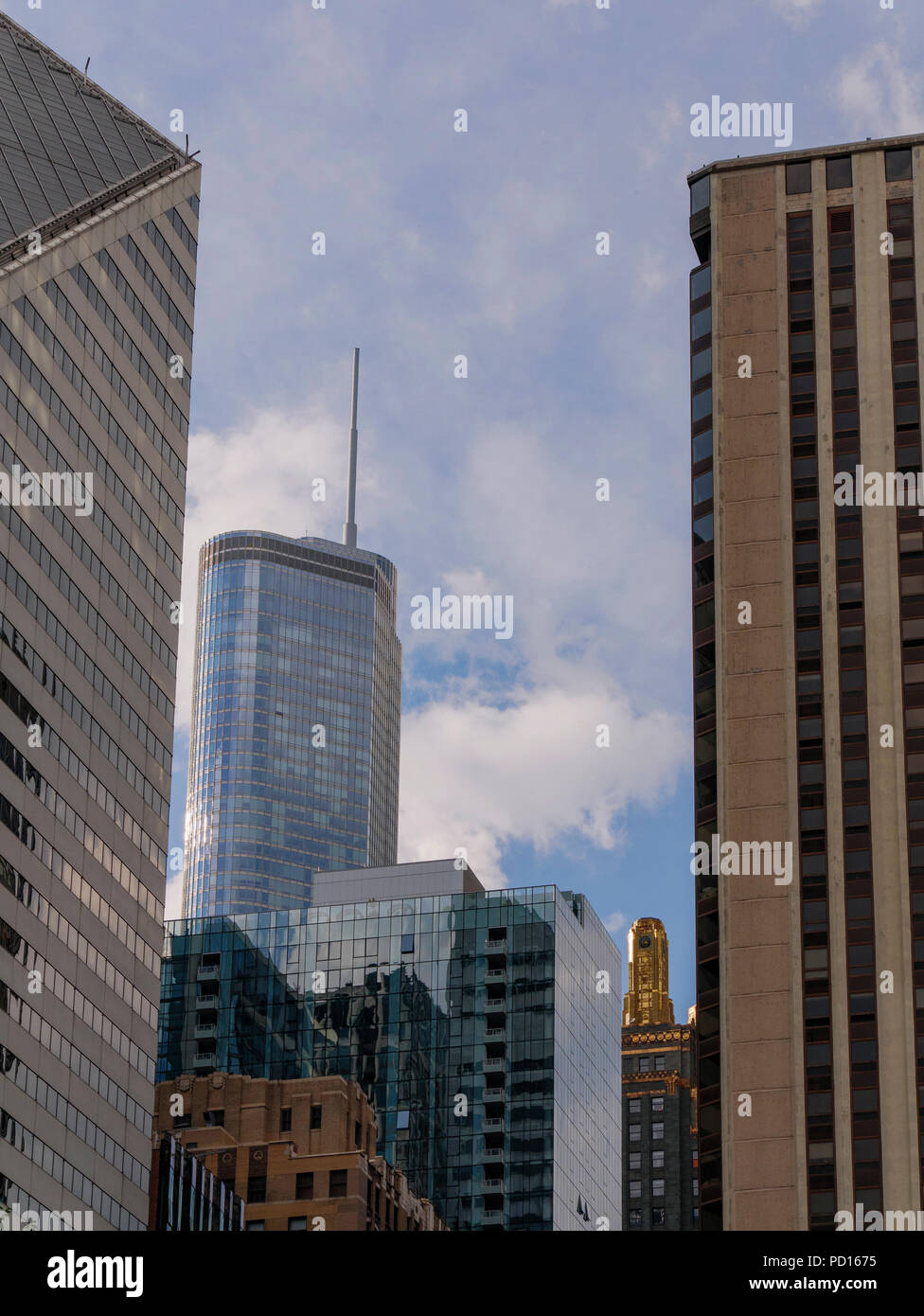 Skyscrapers viewed from Millennium Park, Chicago, Illinois Stock Photo ...