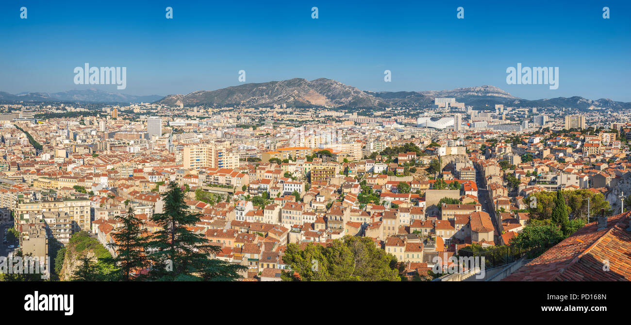 Skyline marseille hi-res stock photography and images - Alamy