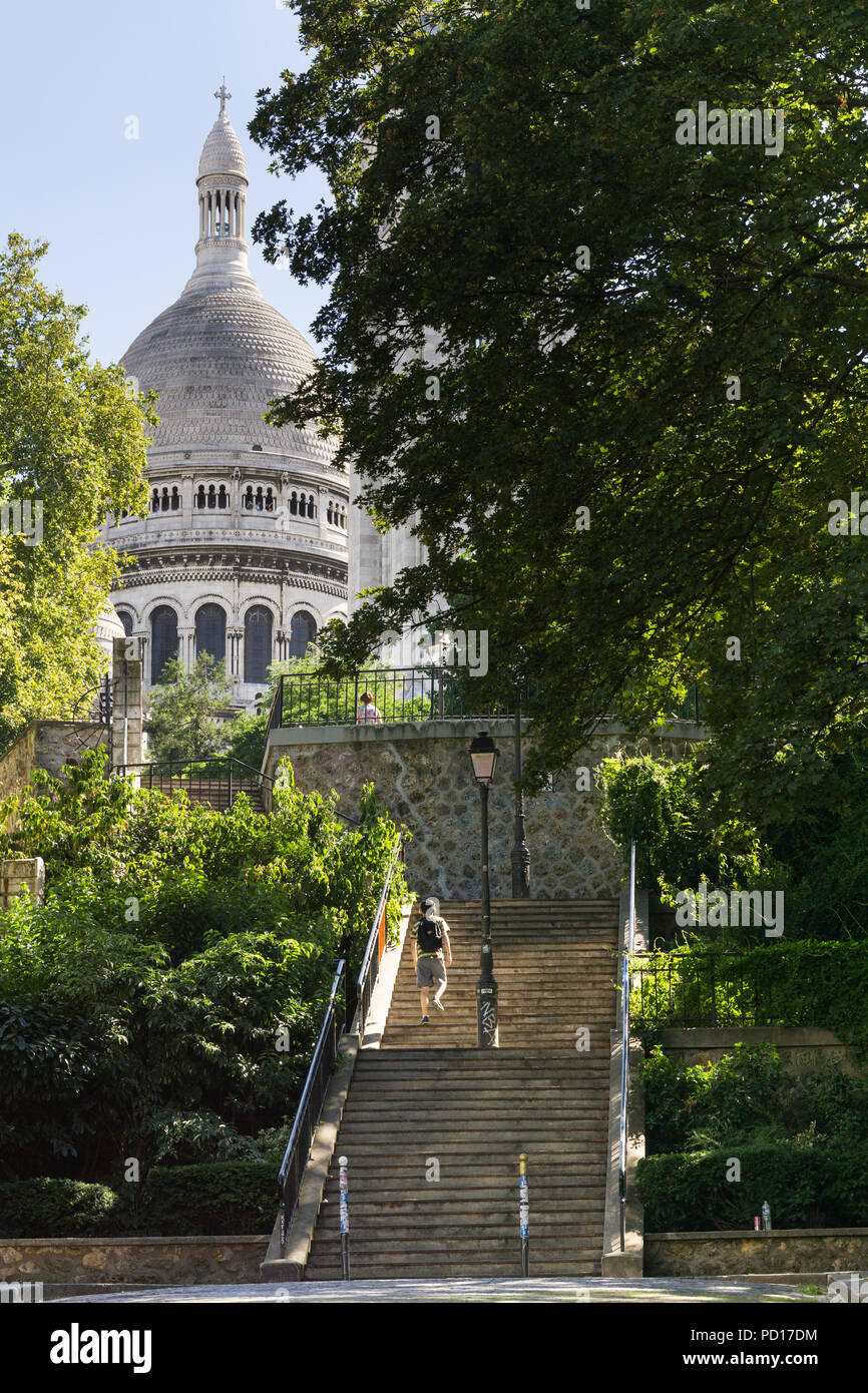 The stairs of montmartre hi-res stock photography and images - Alamy