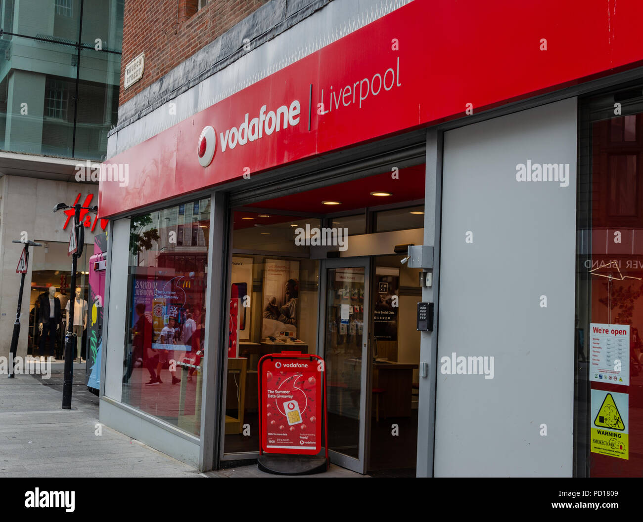 3 Mobile Phone Shop Logo High Resolution Stock Photography and Images ...