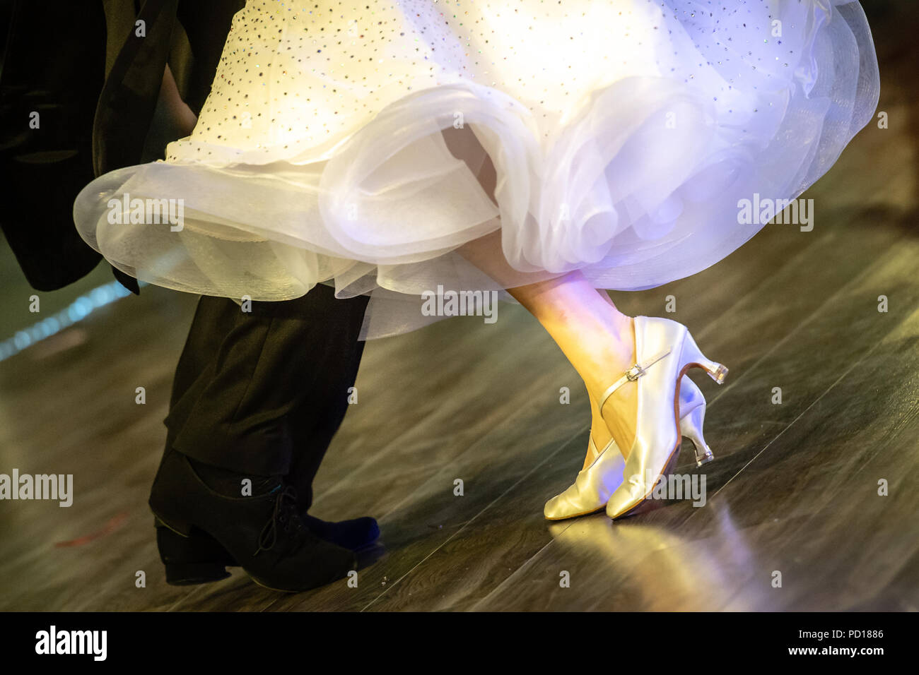 Ballroom dancers couple feet hi-res stock photography and images - Alamy