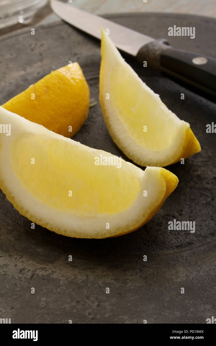 preparing fresh lemons Stock Photo - Alamy