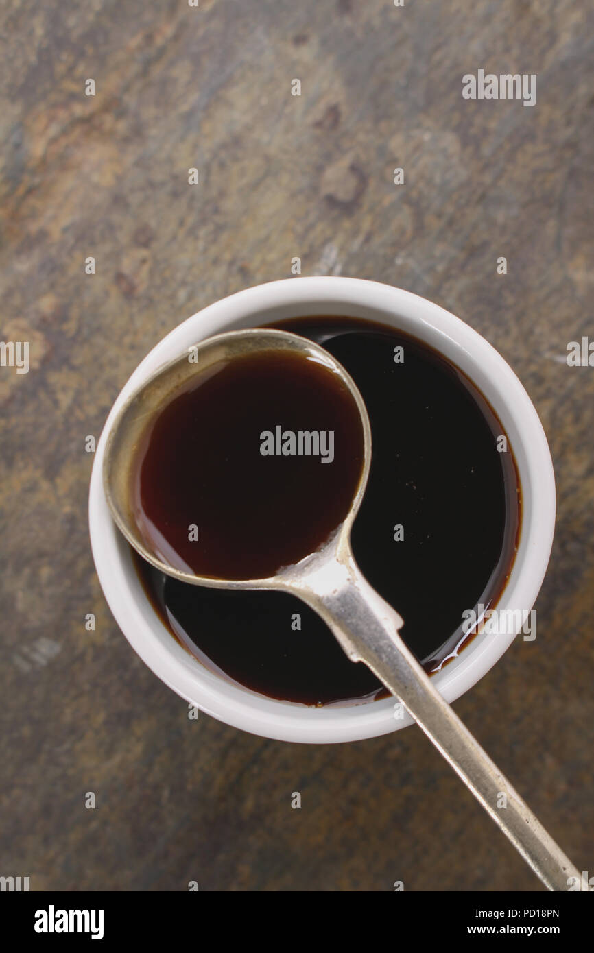 molasses treacle in dish Stock Photo - Alamy