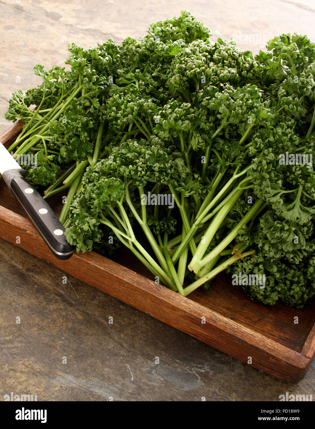 preparing fresh parsley Stock Photo - Alamy