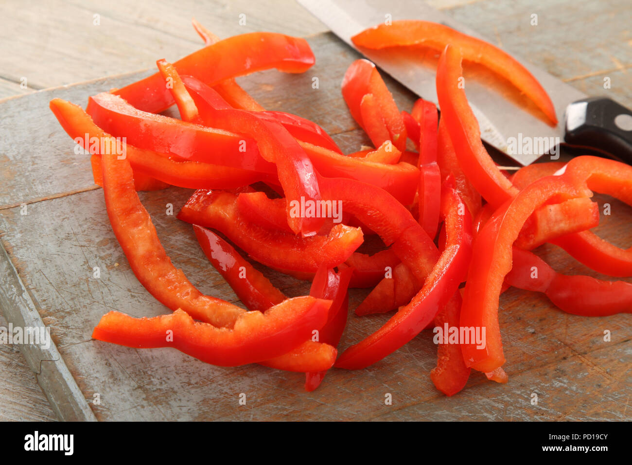 Julienne red peppers hi-res stock photography and images - Alamy